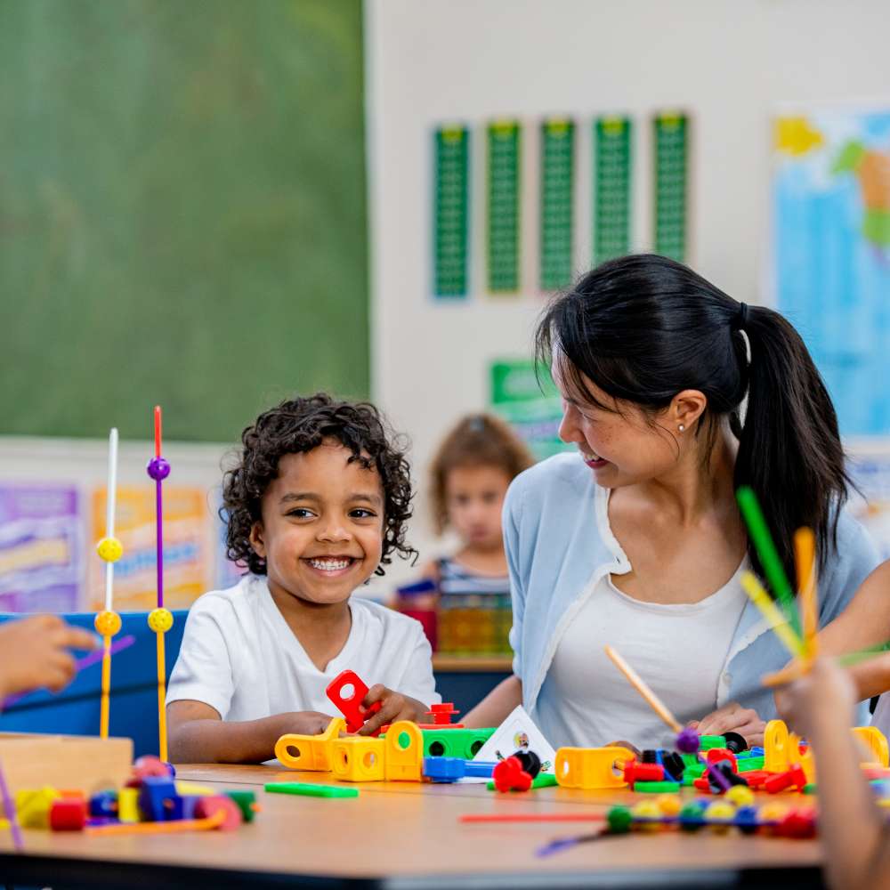 Level 3 Teaching Support Certificate | i-to-i | Qualify Now